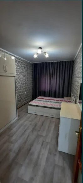 СБарака.  2комн /3этаж. Отд. Вход чистая