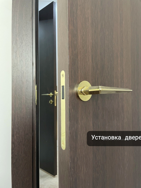Установка межкомнатных дверей и плинтусов качество гарантируем!