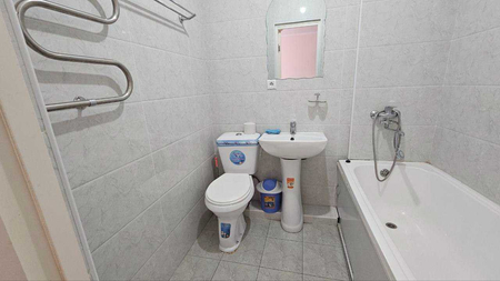 Срочно продаётся 1 комнатная квартира в ЖК Green Park, ул. Махтумкули!