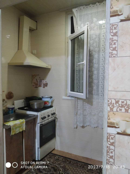 谷 129106 谷 Algoritm Qizil-Shark kvartira sotiladi 3/4/4 76 м²