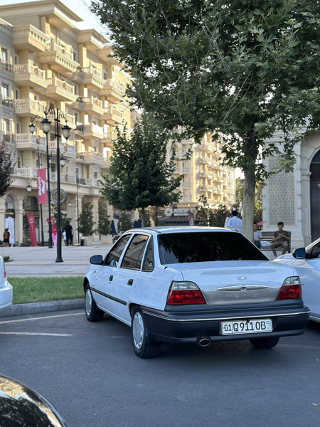 Продается нексия 1 донс люкс