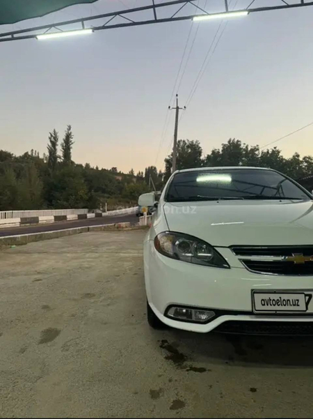 Продаётся автомобиль Ласетти хорошом состояние