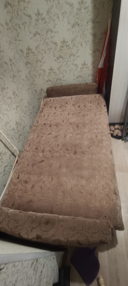 Продам кровать, дёшево.