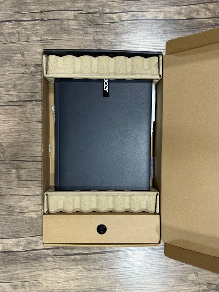 Acer noutbuk sotiladi