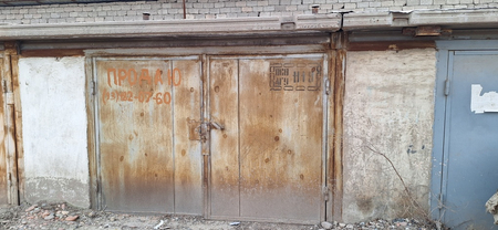 Продаётся гараж с зади базара 