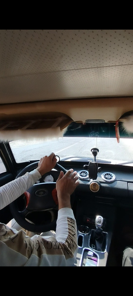 Vaz 2106 sotiladi