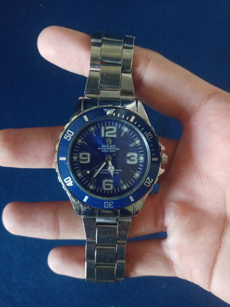 Rolex soatlar Koki yawili bor narxi 150mindan kelwamz
Batarekali
Dasta