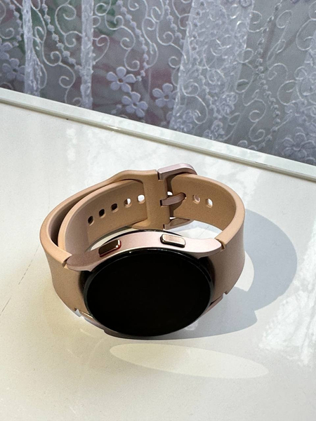 Samsung watch 4 srochna sotiladi