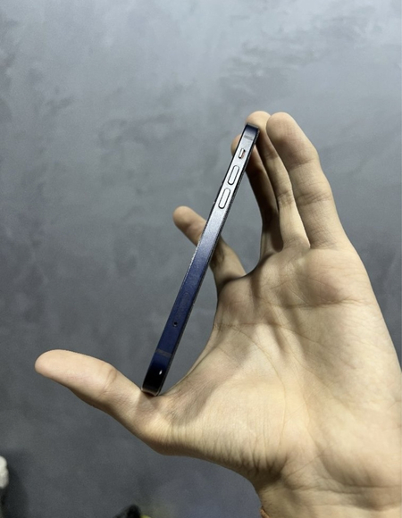 iPhone 12