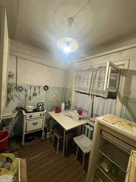 Продаётся Своя 2х комнатная 46м2 на Кадышева!