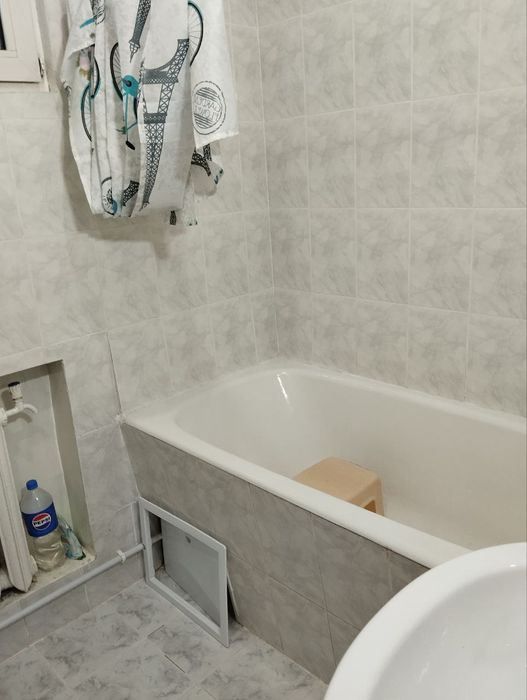 Аренда; Мирзо Улугбекский р-он Дархан 3/4/4  75м²  кирпич  77 серия.