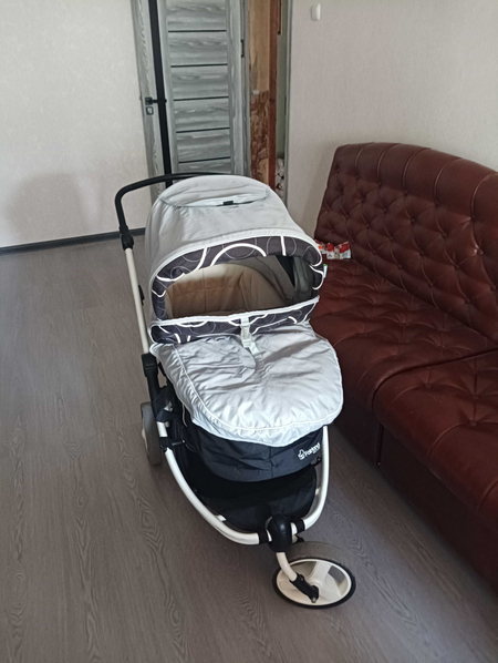 Продаю коляску в хорошем состоянии