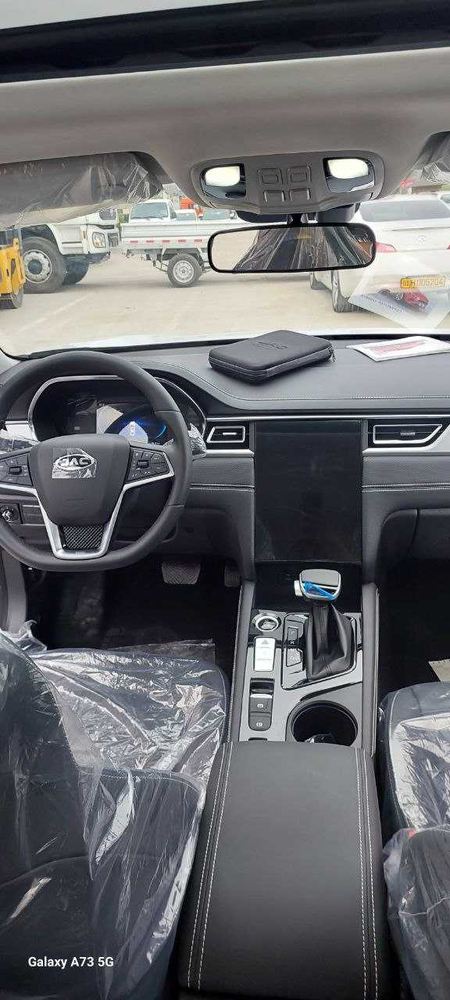 JAC J7 янги авлод седани сотувда акция нархларда