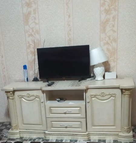 Tez va arzon spalni garnitur sotiladi.Arentir 6 Mikrayon