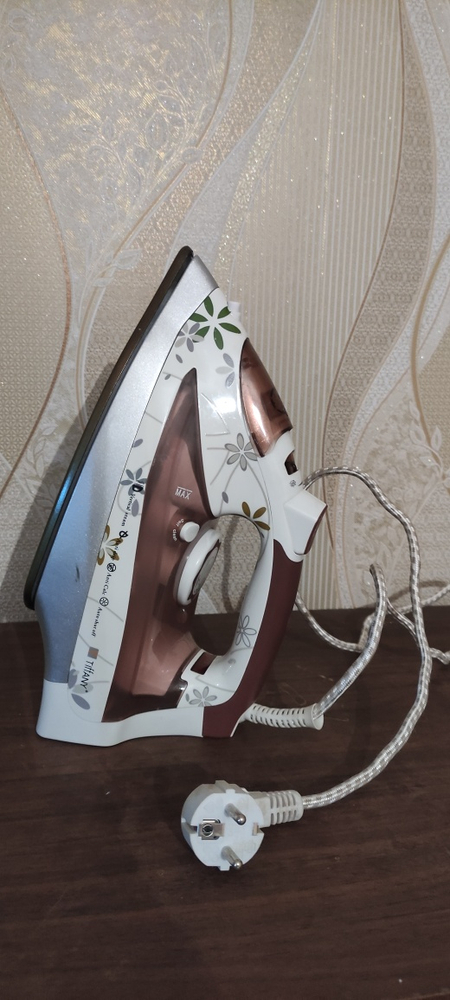 Утюг  Tiffany рабочий, паровой. И советский..