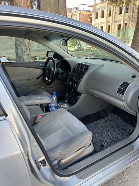 Nissan Altima 2009