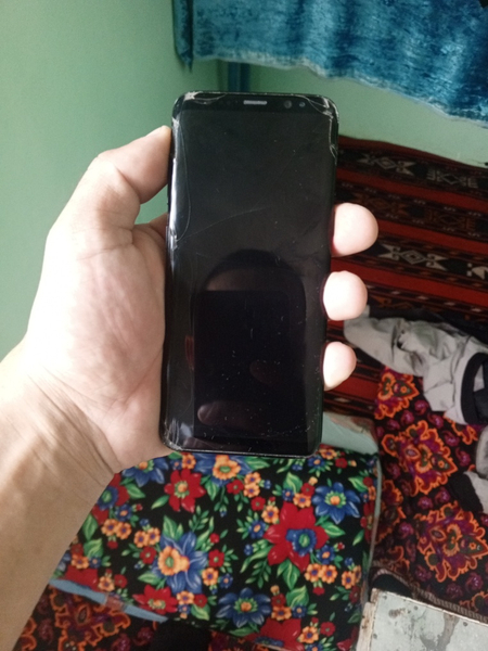 Samsung S8 telefoni
