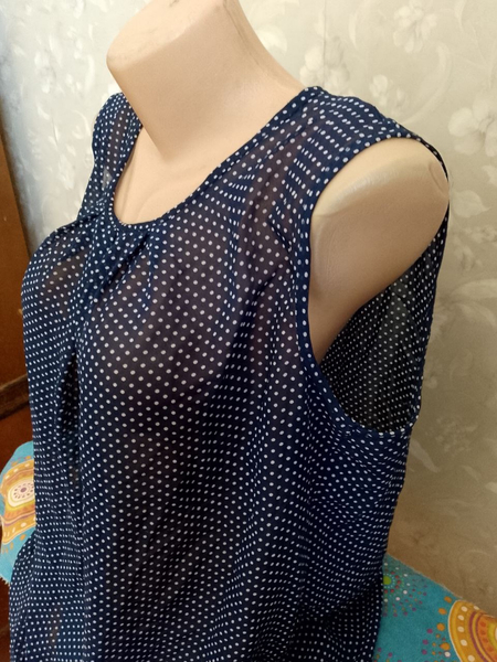 Продам шифоновую кофту размер 48/50