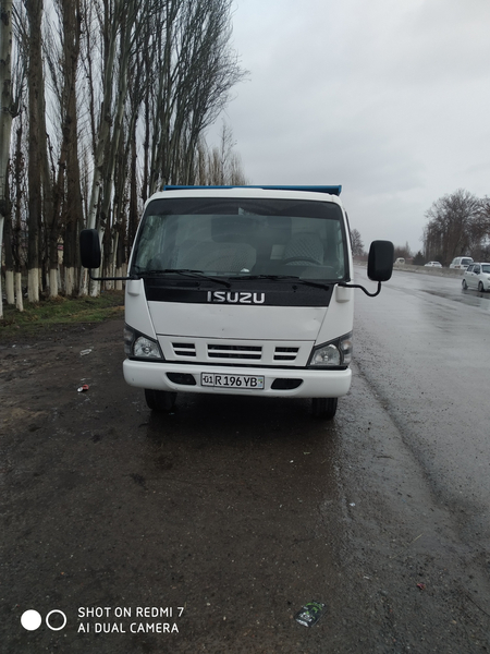 Вывоз мусора исузу,строй мусор