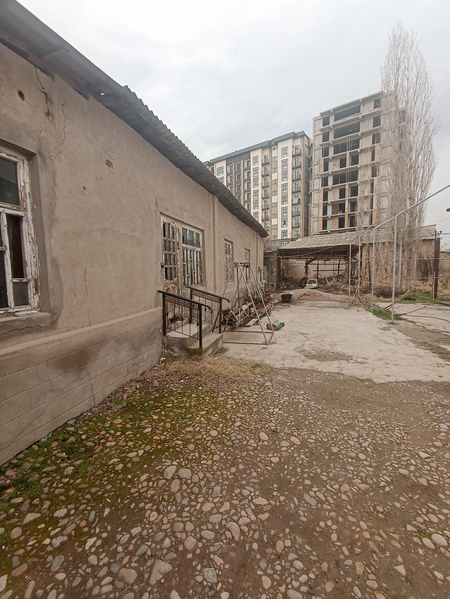 Yer sotladi nurfashonda