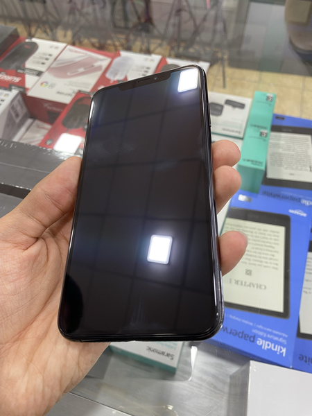 IPhone Xs max сотилвотти нархи зор