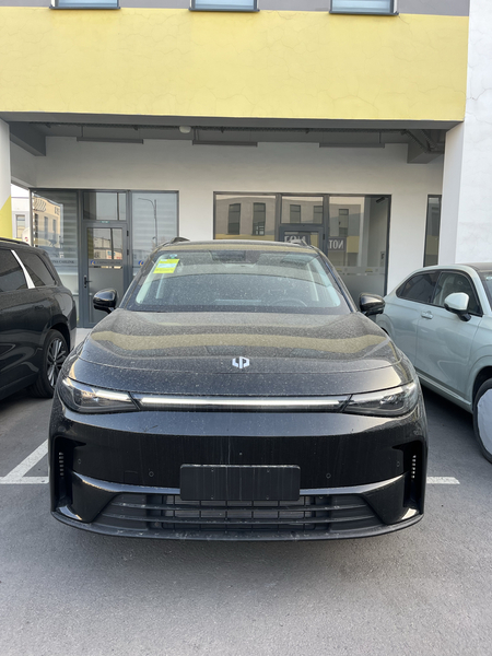 LEAPMOTOR C16 гибрид
