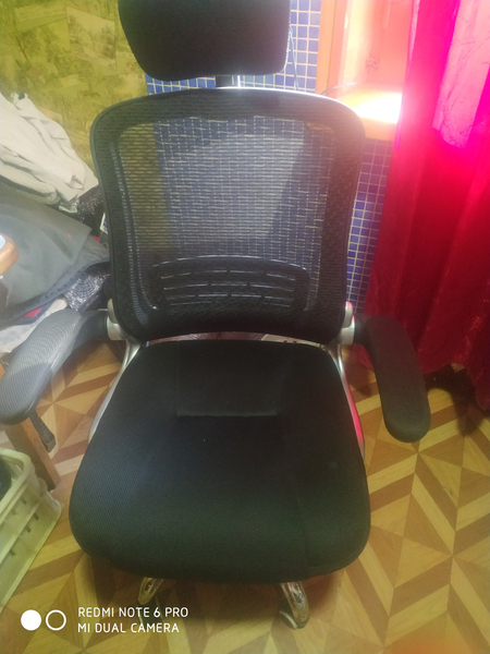 Продается кресло компьютерное,игровое