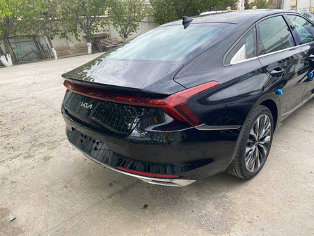 KIA K8 Signature
