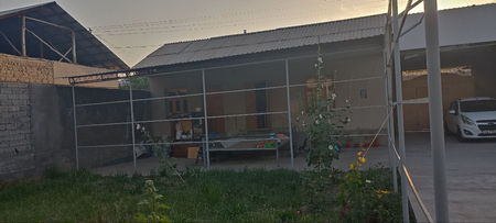 3 sotik yer 2 xona uyi bilan