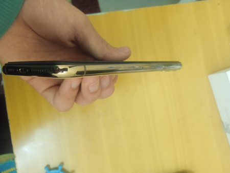 Iphone 11 pro max Gold