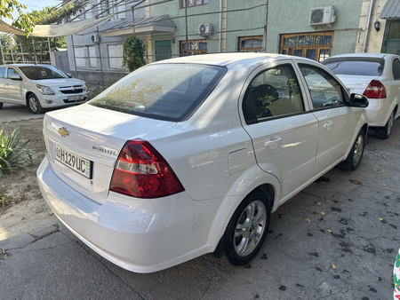Arenda Varyant Nexia 3  aftomat 4  2022 yil 79000 km 4 Metan Gaz