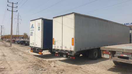 MAN + KOGEL прицеп Сотилади, DAF XF  + SCHWARZMULLER прицеп Сотилади
Й