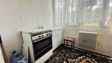 Срочно продаётся 2х комнатная квартира со всеми удобствами  Микрарайон