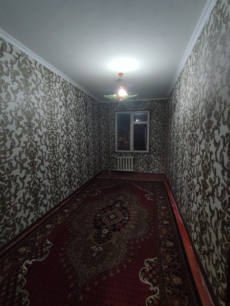 Chilonzor 20 kvartal 2/1/4  Trralebuz kurugi 200Maktab oldida 23 Dom