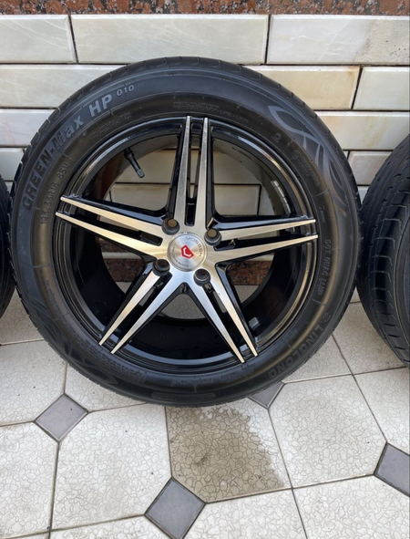 Yangi Vossen diska balon R15 Holati ideal