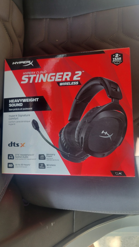 Наушники новые HyperX