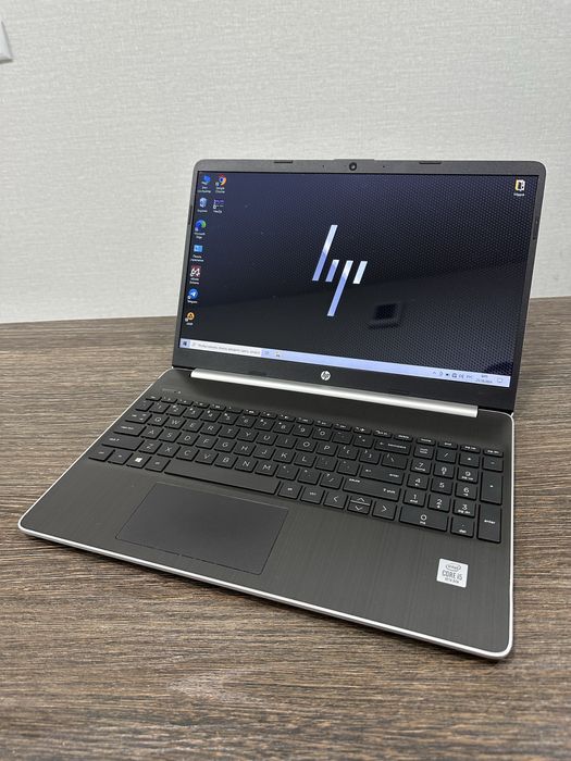 мощный i5 ноутбук Hp 15, отличное состояние, яркий Led HD экран