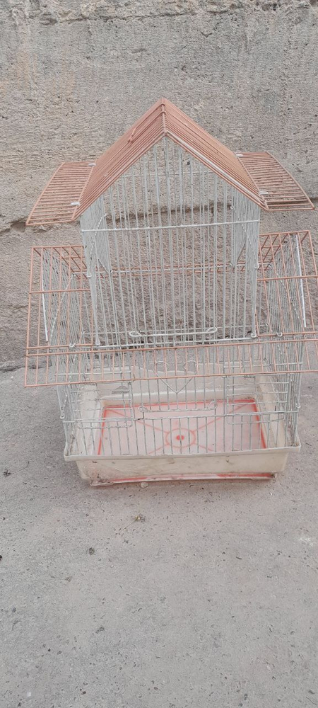 Продам клетки для птиц.