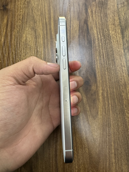 Iphone 15 pro max 512