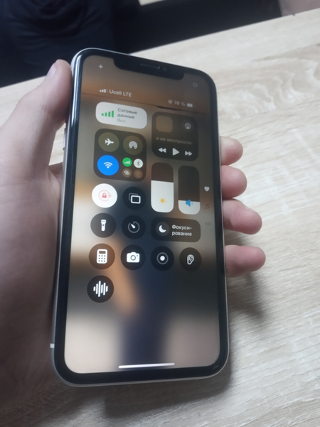 Iphone 11  180$ srochna