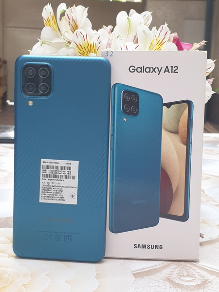 Samsung A12 с коробкой и документами