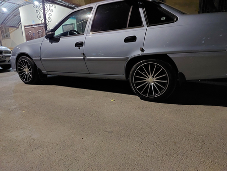 R16 Vossen diska balon sotiladi yoki obmen 4/100 balon yengi