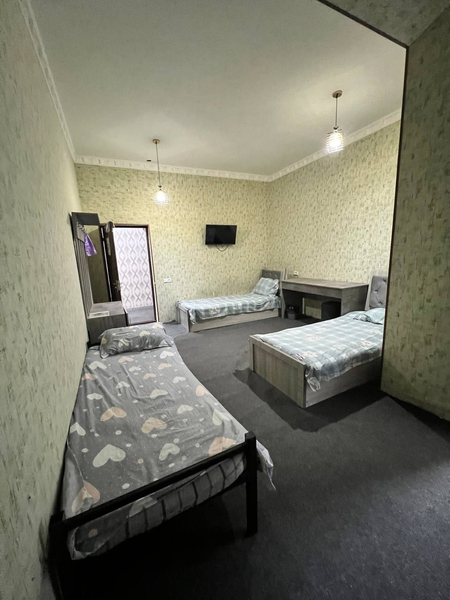 60 000 Arzon Hostel