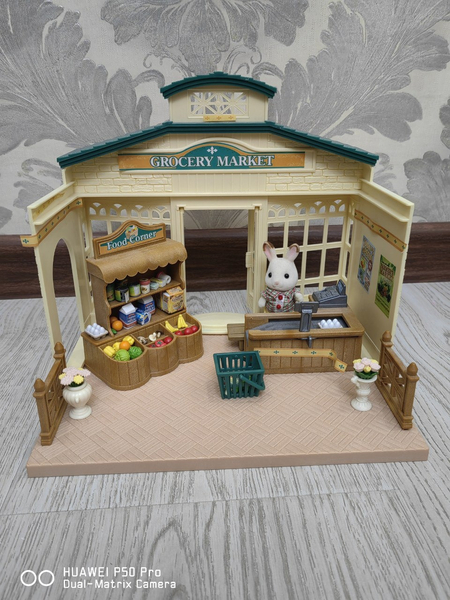 Продаются 3   набора детских игрушек  семейка Sylvanian
