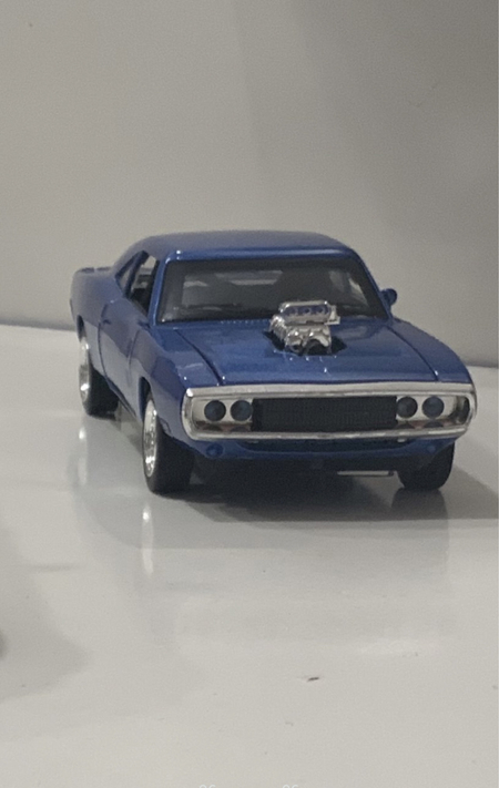 Модель автомобиля Dodge Charger Форсаж!