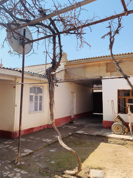 Xovli uy sotiladi shaharda
