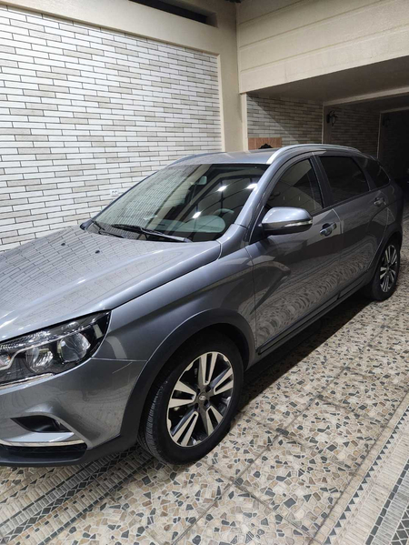 Lada Vesta SW Cross 1.8