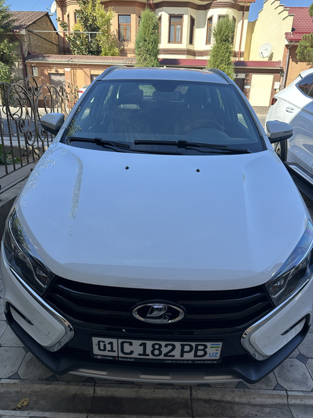 Lada vesta SW cross enjoy pro, 20121г.