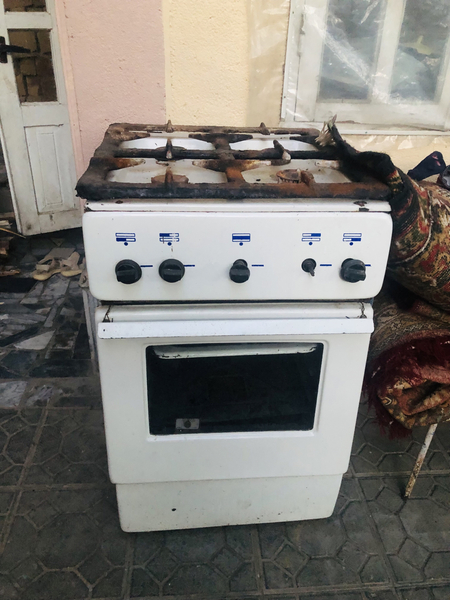 Gaz plita sotiladi