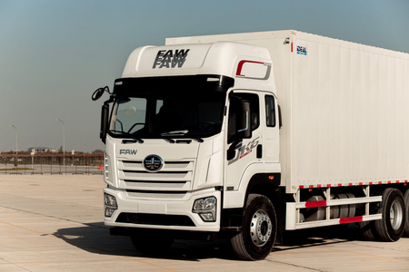 Faw JK6 18 T furgon
